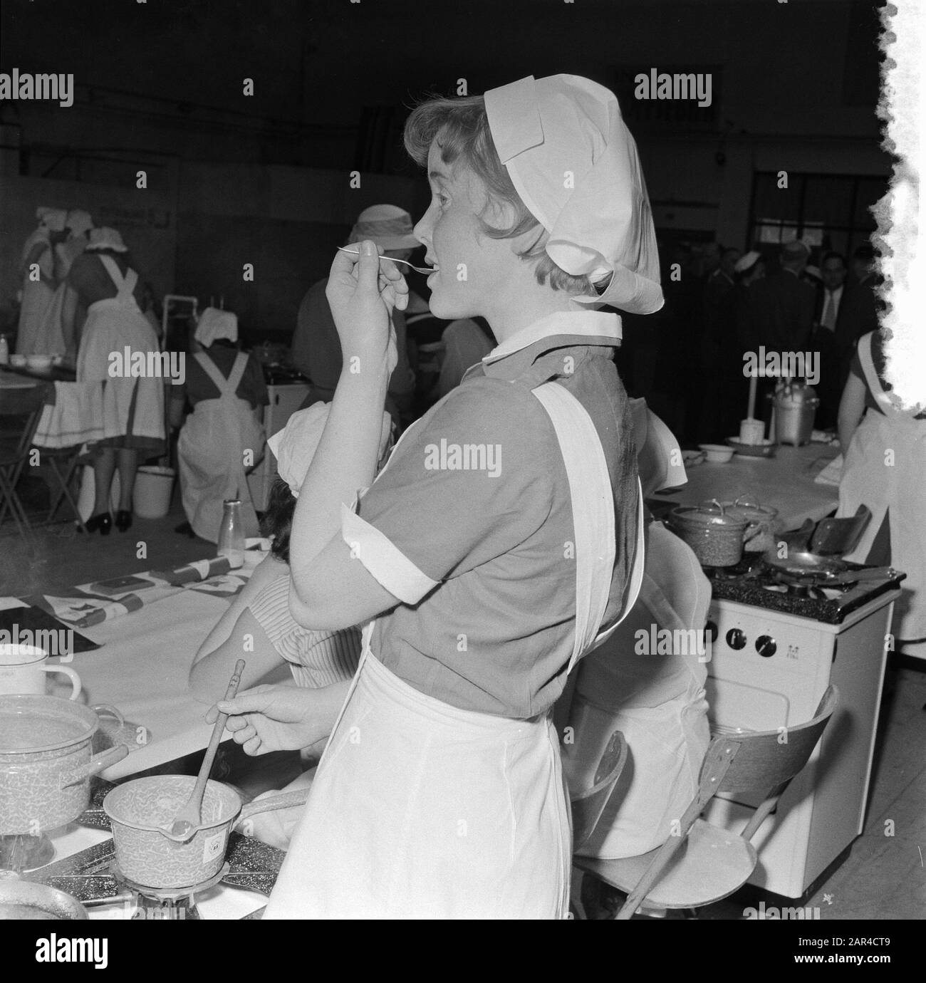Cooking competitions Black and White Stock Photos & Images - Alamy
