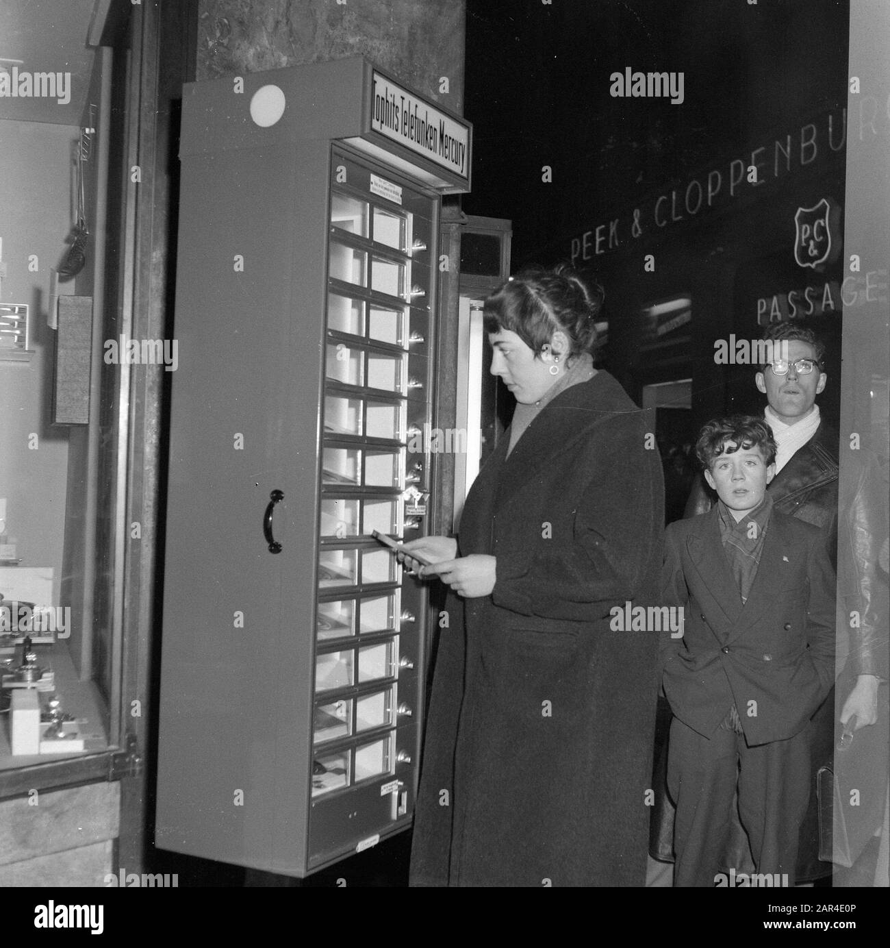 Gramophone record machine Black and White Stock Photos & Images - Alamy