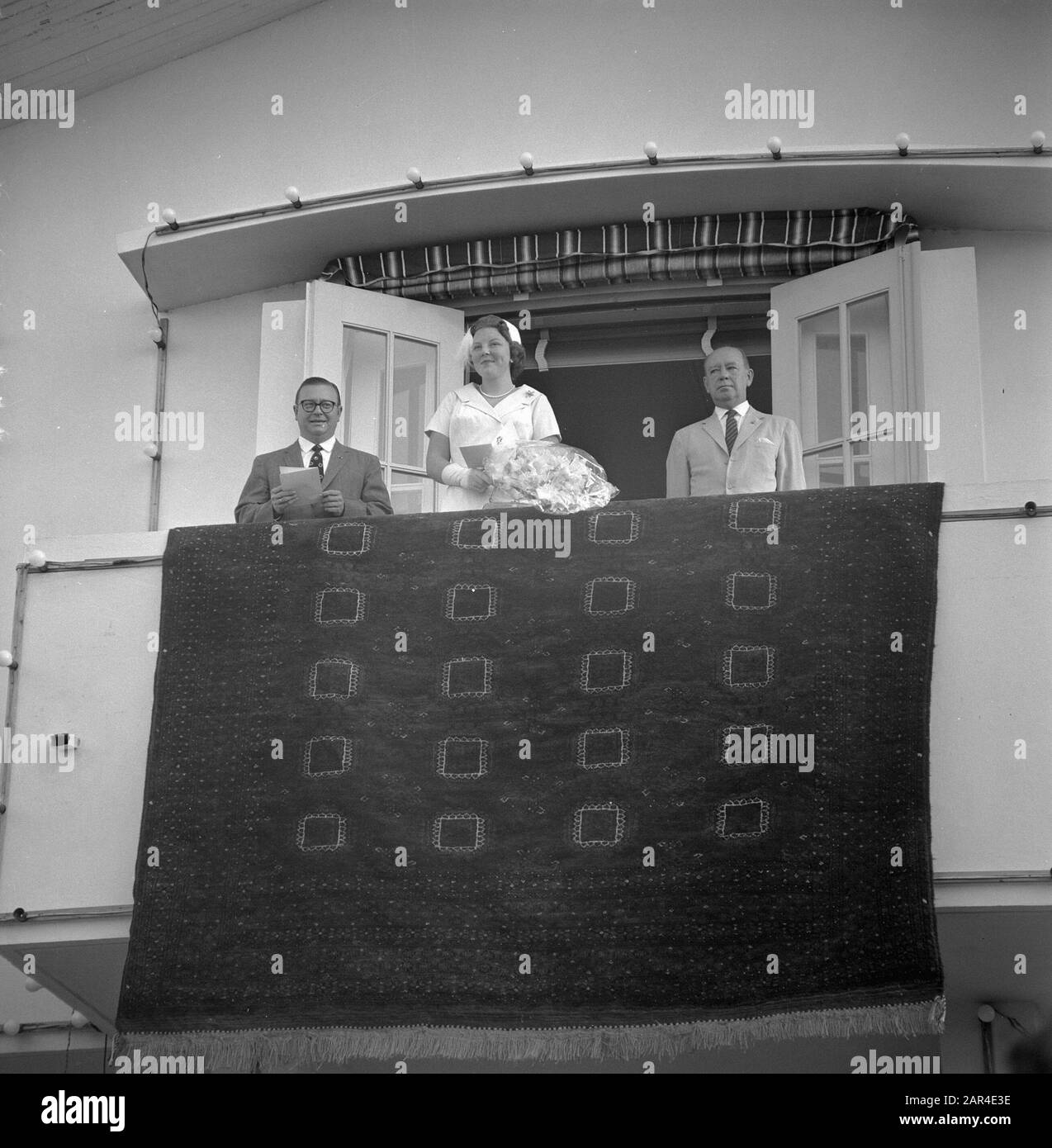 Princess Beatrix visiting Aruba. Princess Beatrix takes aubade off ...