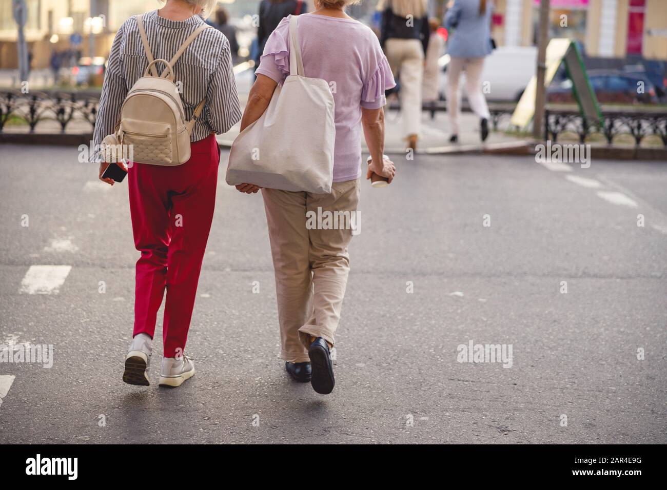 Going to meet friends hi-res stock photography and images - Alamy