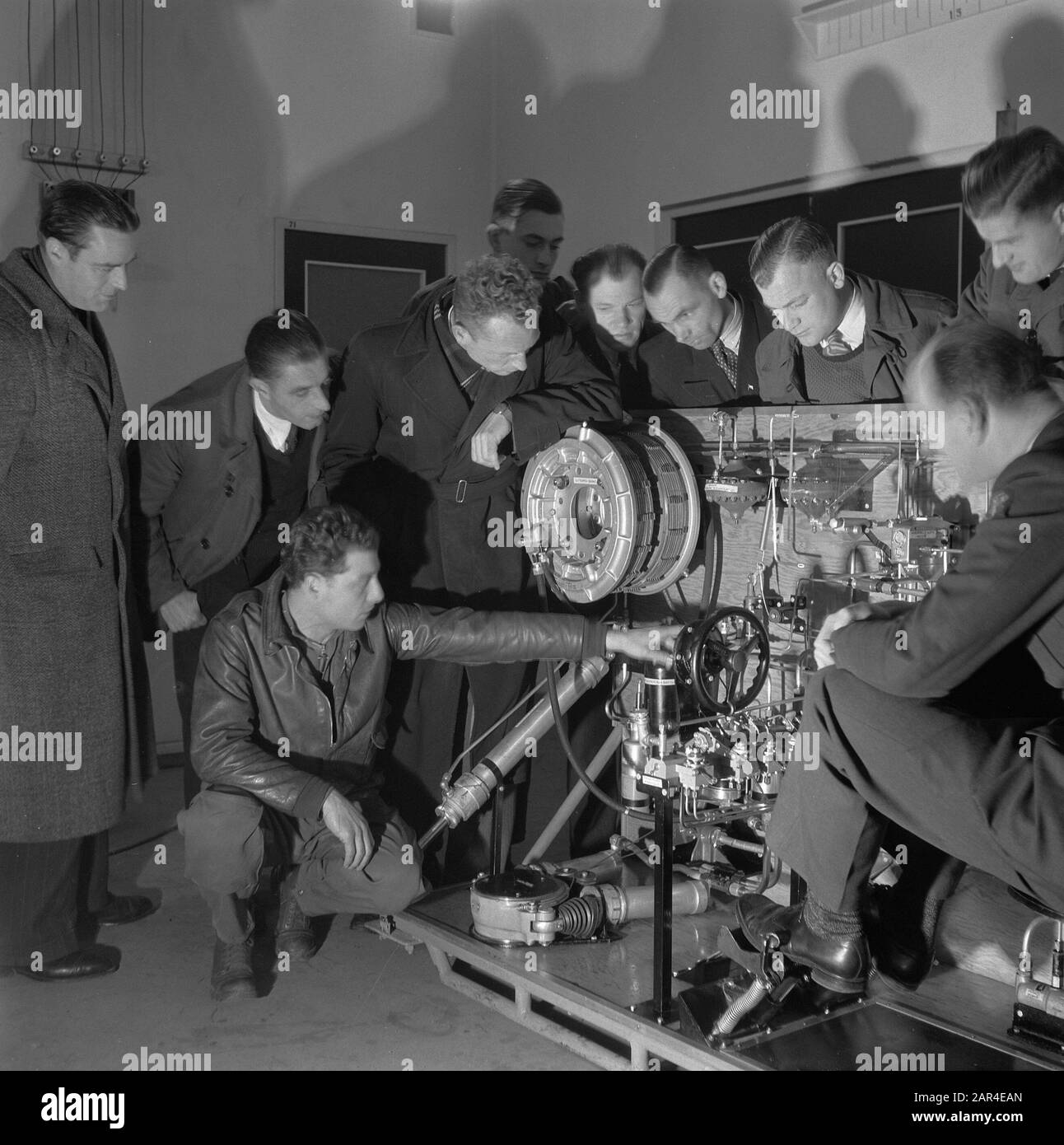 Aviation laboratory hi-res stock photography and images - Alamy