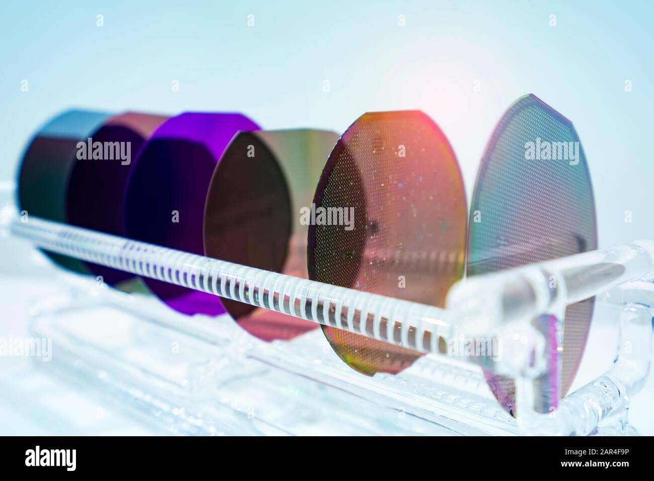 Silicon Wafers in plastic holder box Stock Photo - Alamy