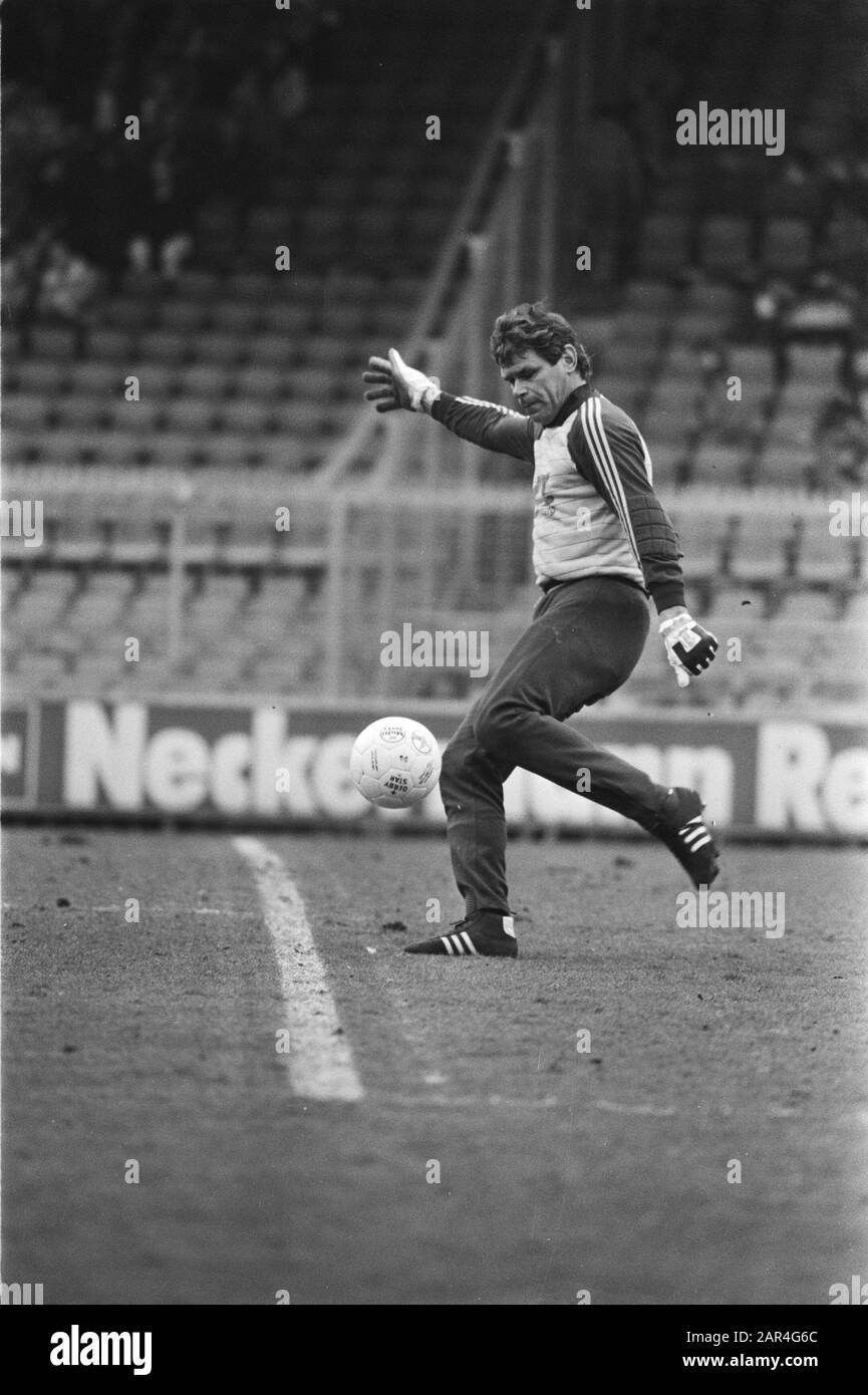 Goalkeeper Jan Jongbloed (GA Eagles) in action Date: April 8, 1984 ...
