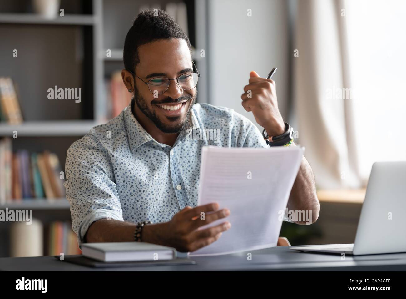 Professional read hi-res stock photography and images - Alamy