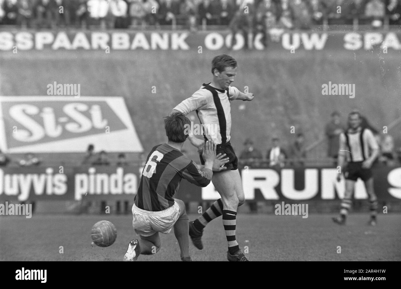 DOS teegn DWS 1-2 Game Moments Date: April 15, 1968 Keywords: sport ...