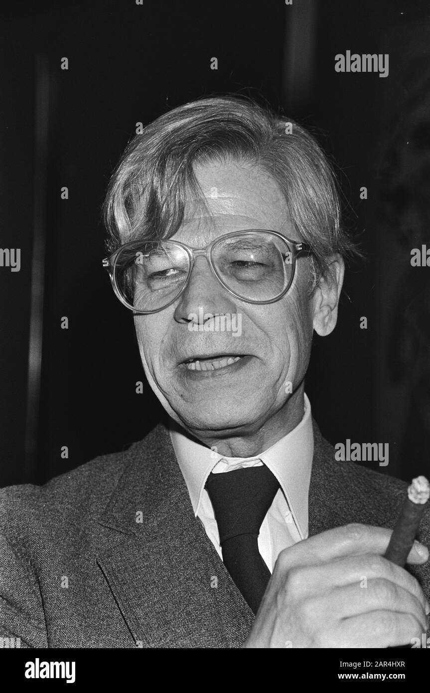 Singer songwriter genre Black and White Stock Photos & Images - Alamy