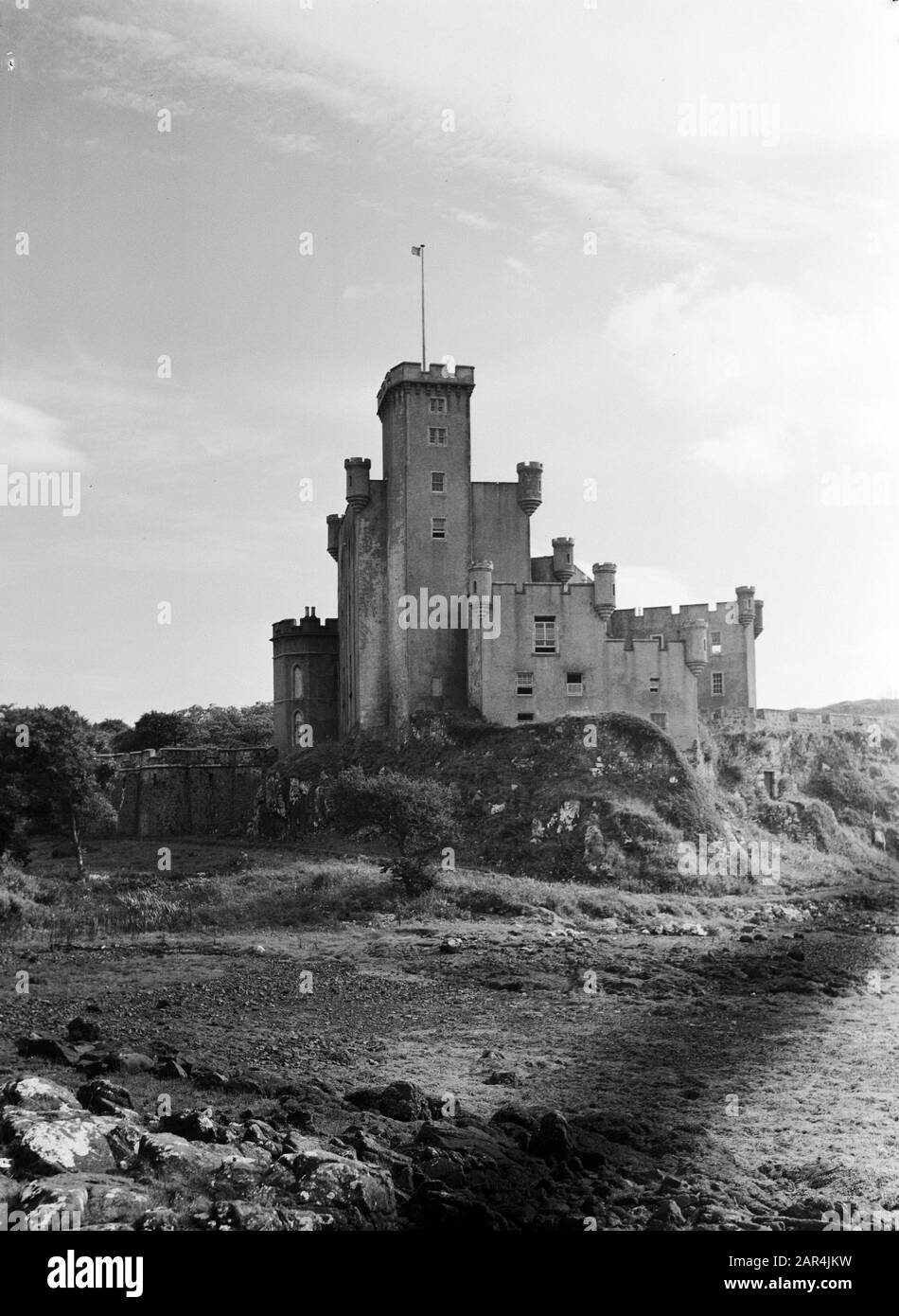 Scotland - The Highlands Dunvegan Castle on the island of Skye, a ...