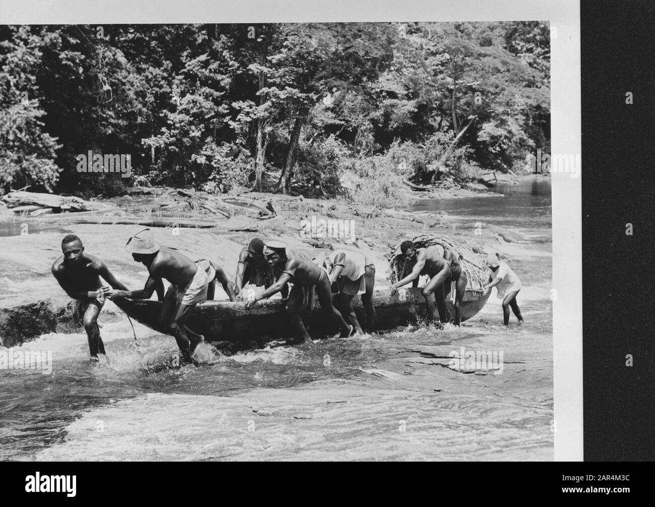 Boats natives Black and White Stock Photos & Images - Alamy