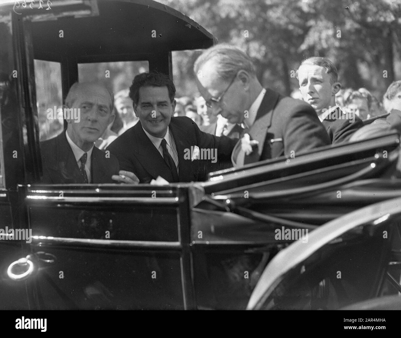 25 june 1947 Black and White Stock Photos & Images - Alamy