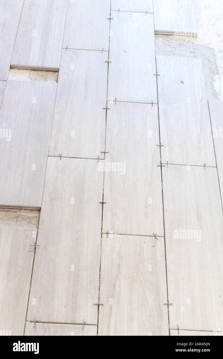 Tiles installation hi-res stock photography and images - Alamy