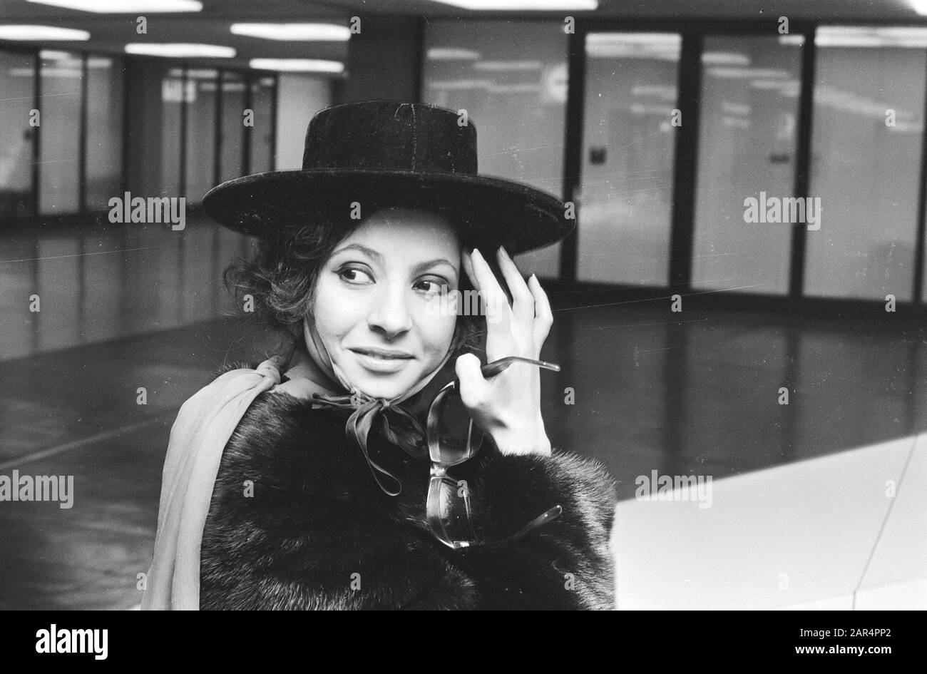 Esther ofarim Black and White Stock Photos & Images - Alamy