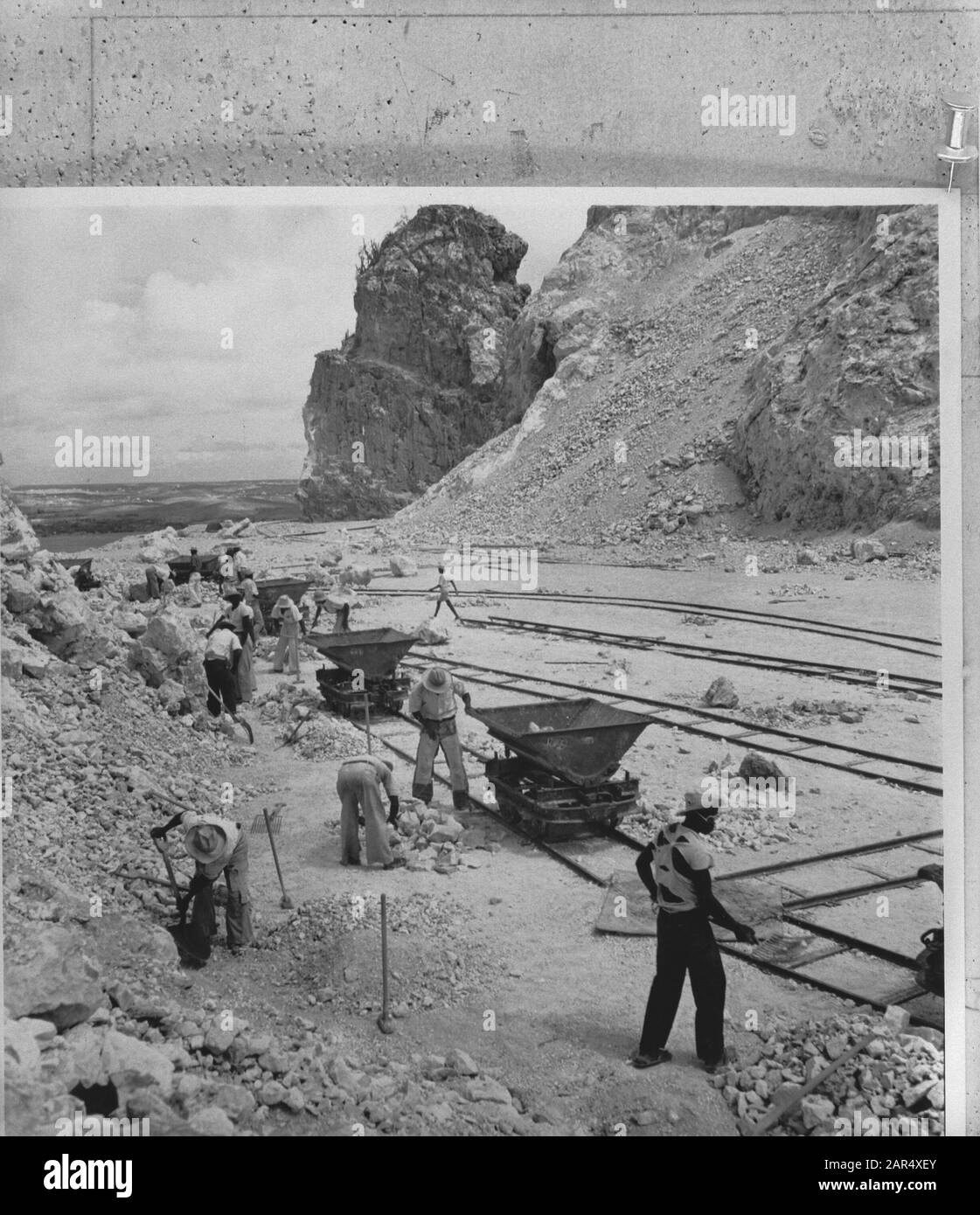 Wi [West Indies]/Anefo London series Phosphate mine Annotation ...