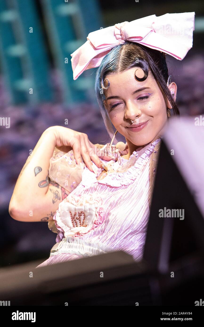 Melanie Iranian Singer