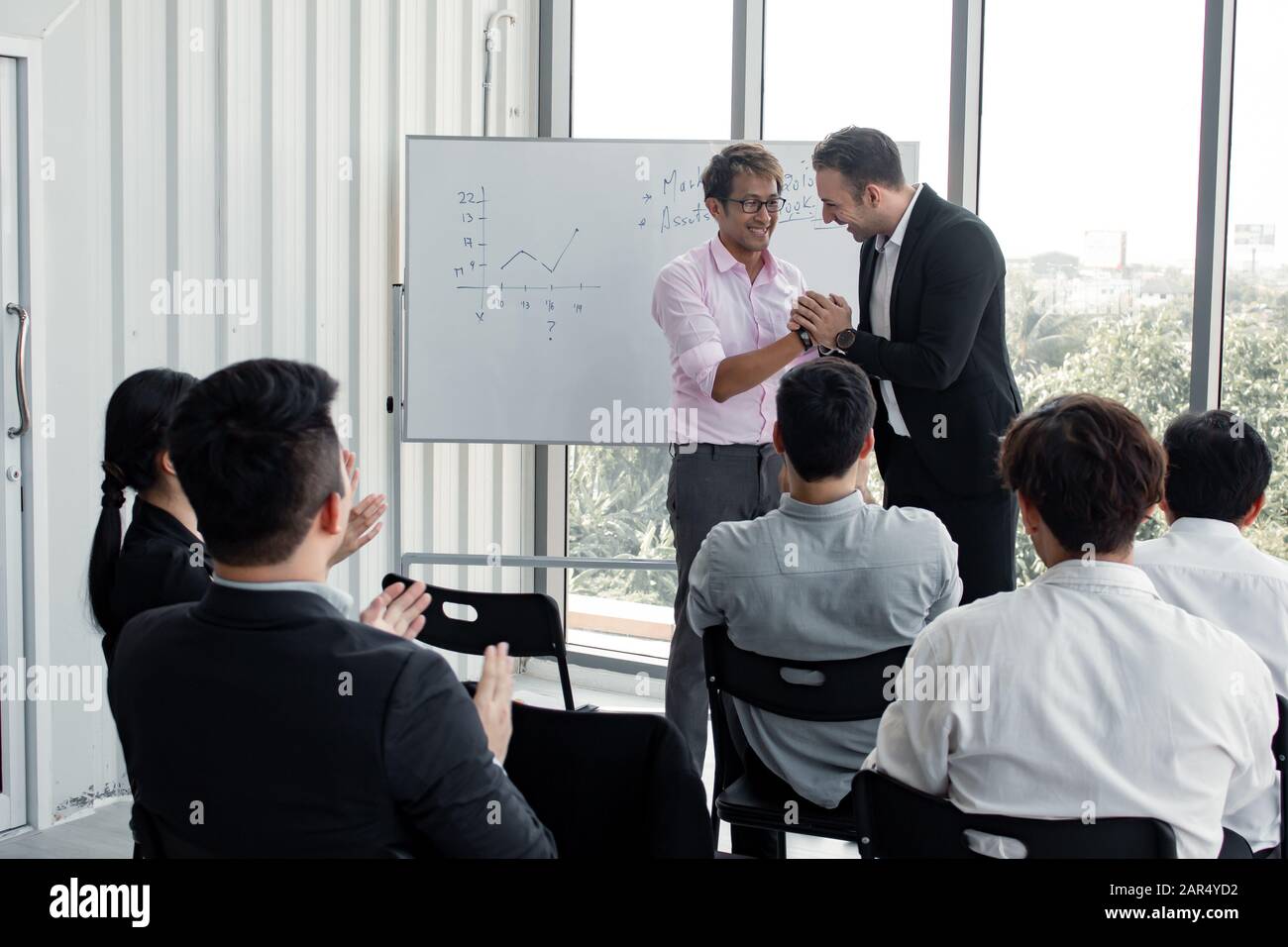 Smart brief hi-res stock photography and images - Alamy