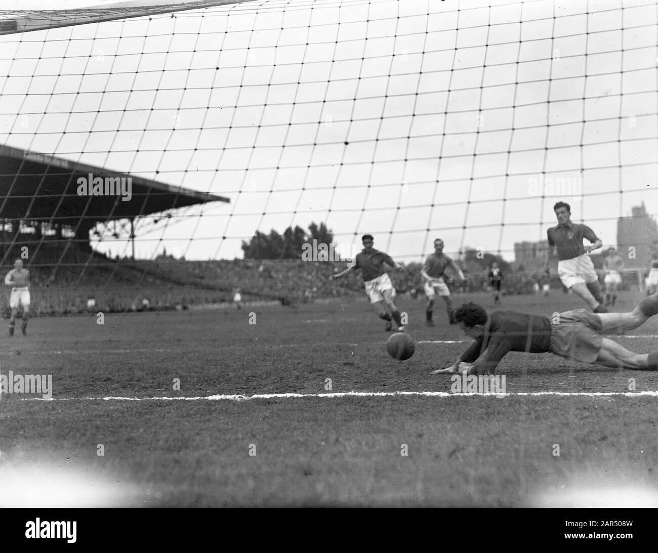 France against Netherlands 4-0. Annotation: French goalkeeper Julien ...