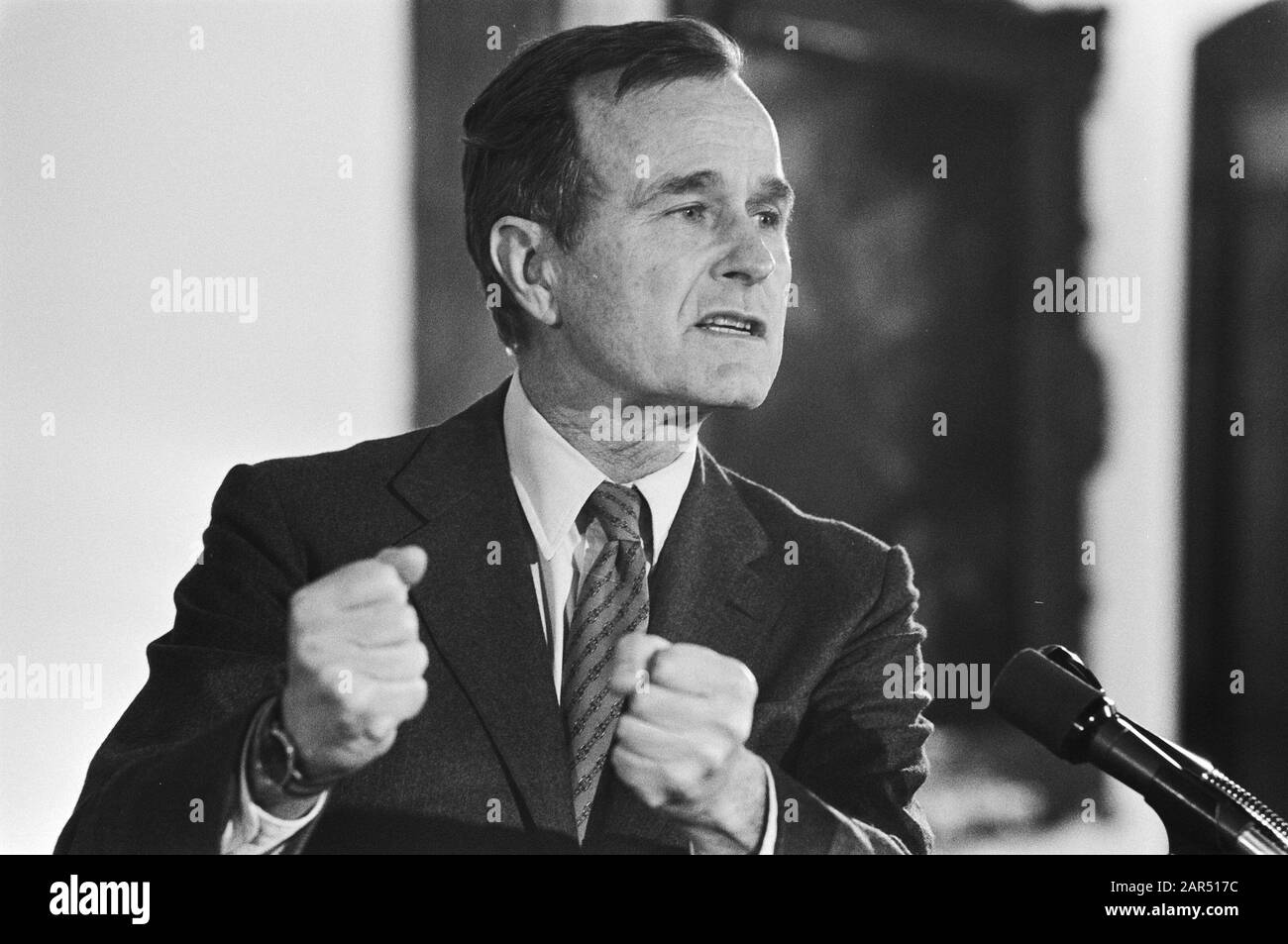 Bush 1983 Black and White Stock Photos & Images - Alamy