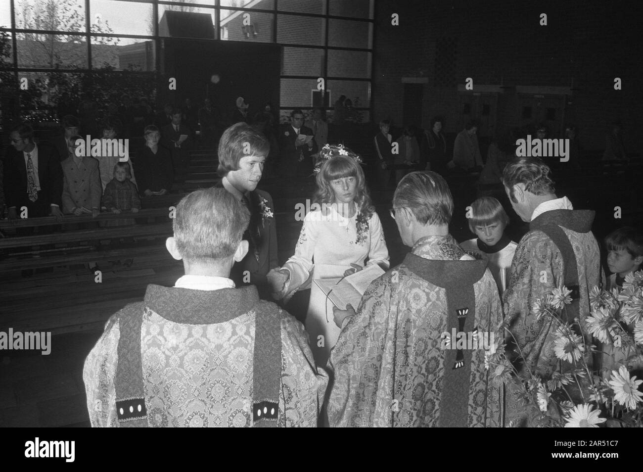 Volendam churches holland hi-res stock photography and images - Alamy