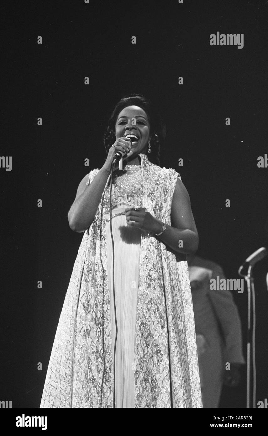 Gladys knight hi-res stock photography and images - Alamy