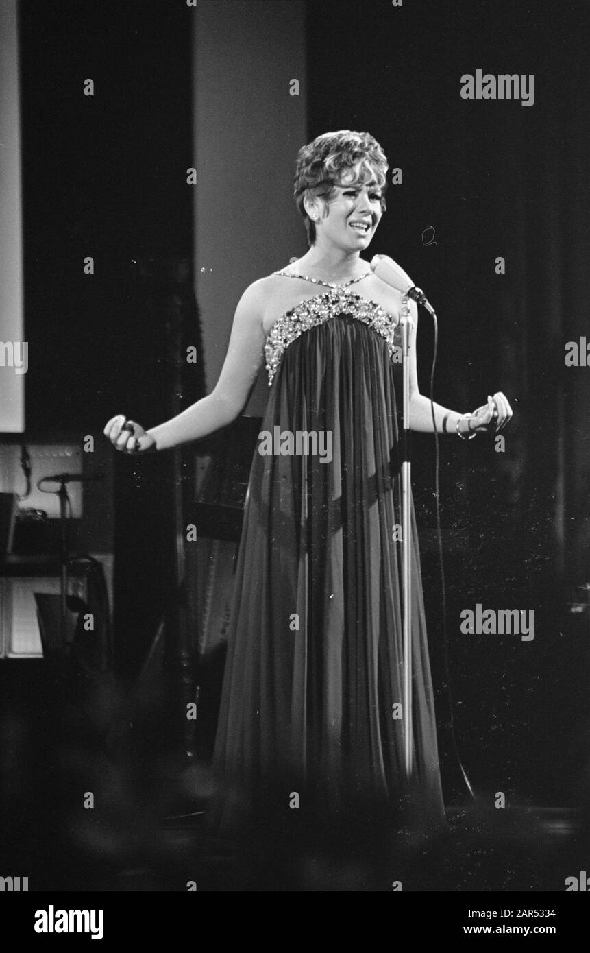 Grand Gala du Disque 1968 Grand Gala du Disque. Vikki Carr Date: March ...