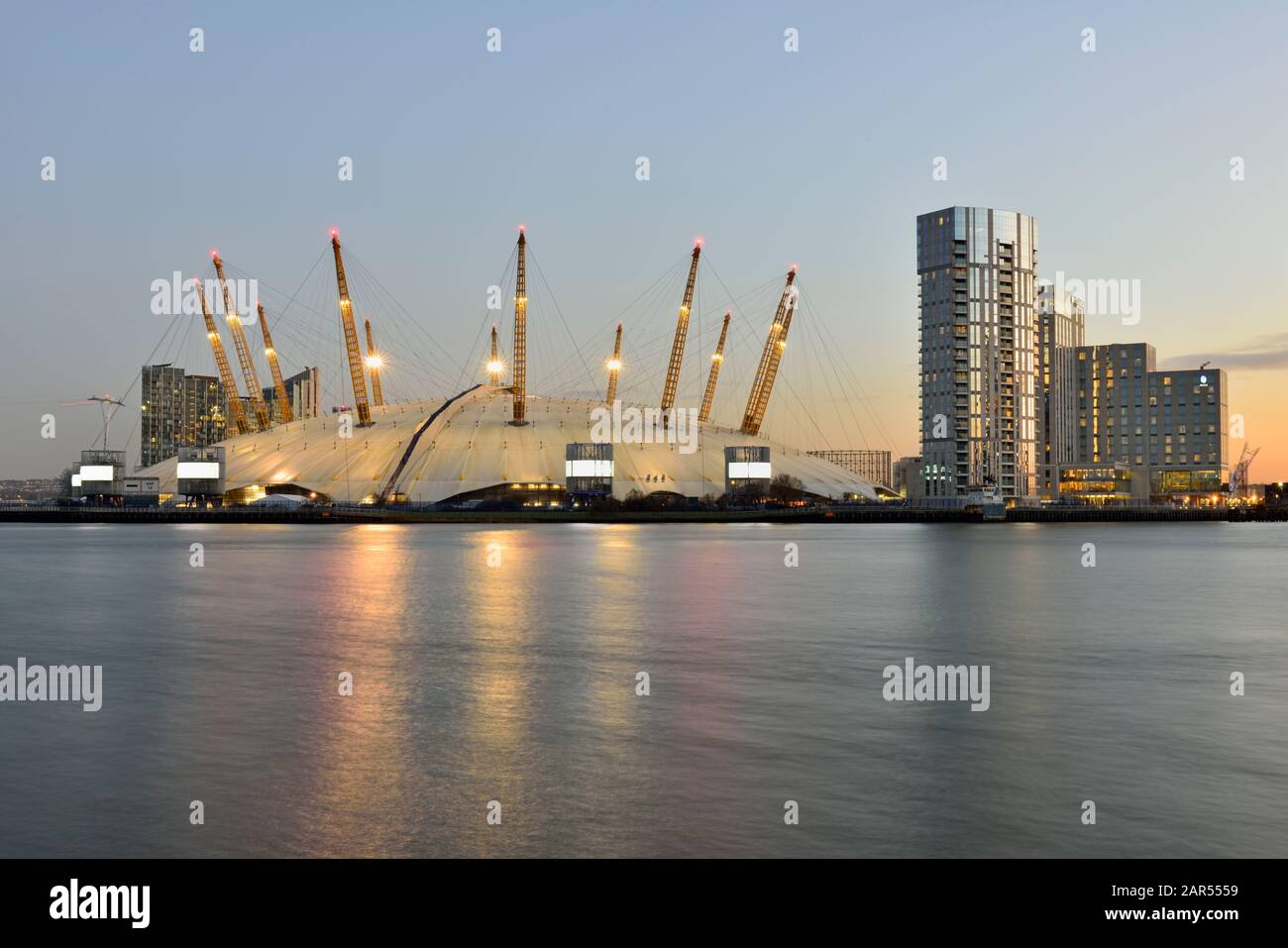 Intercontinental hotel greenwich hi-res stock photography and images ...