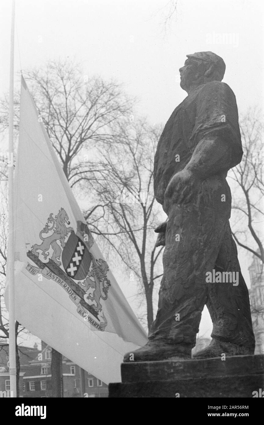 Commemoration February strike; flag half-mast at docks Date: February ...