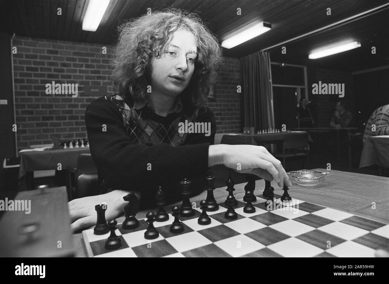 Hoogovenchess Tournament in Wijk aan Zee; Jan Timman in actie Date: 20 ...