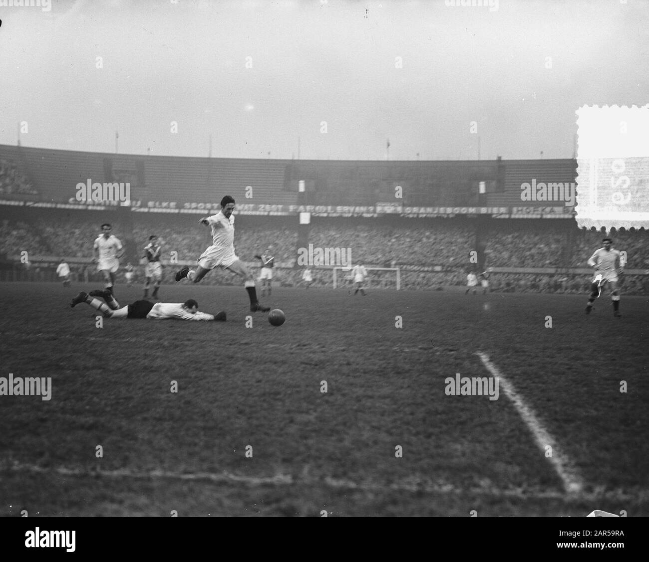 Wilkes third goal hi-res stock photography and images - Alamy