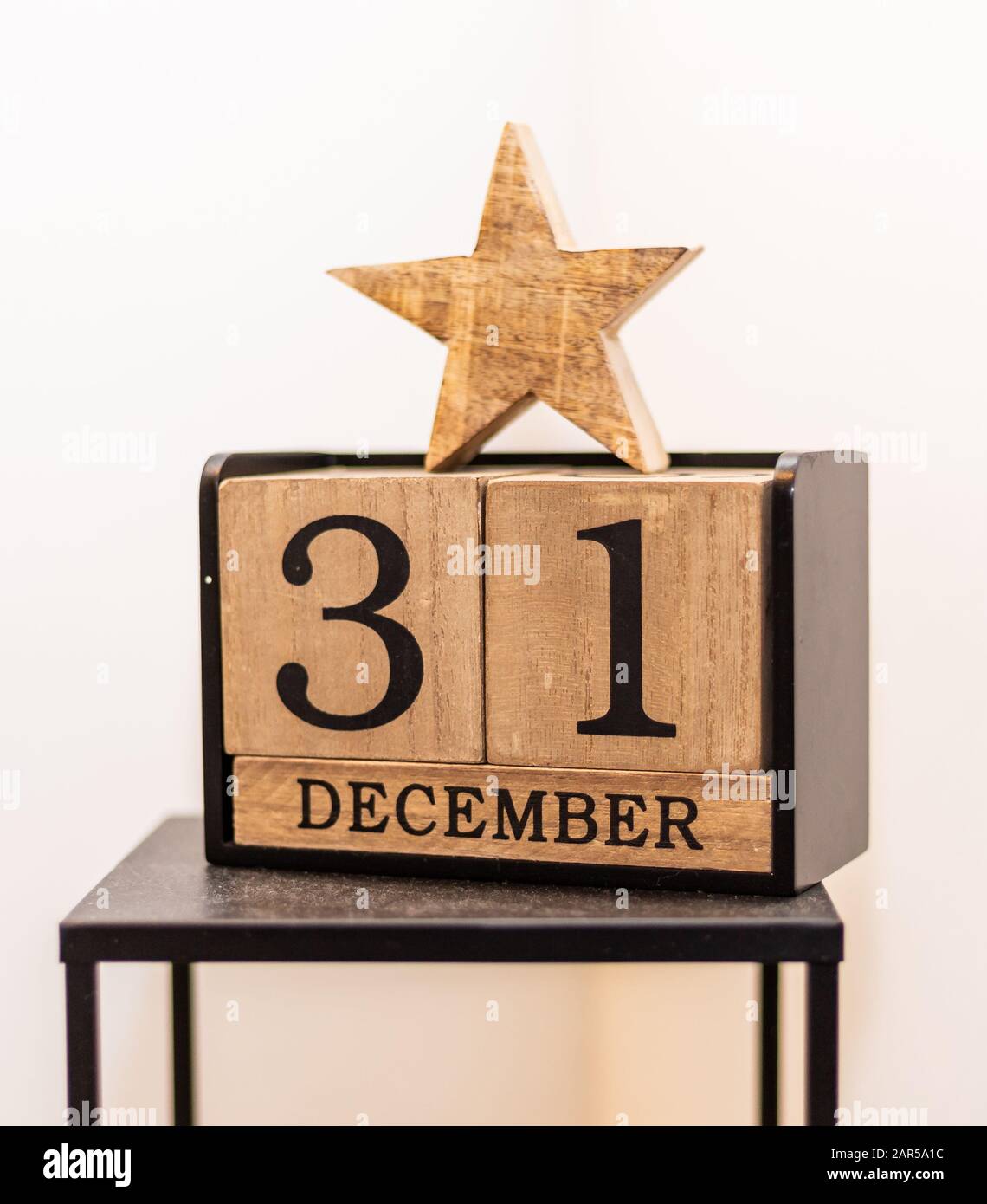 Last month date icon hi-res stock photography and images - Alamy