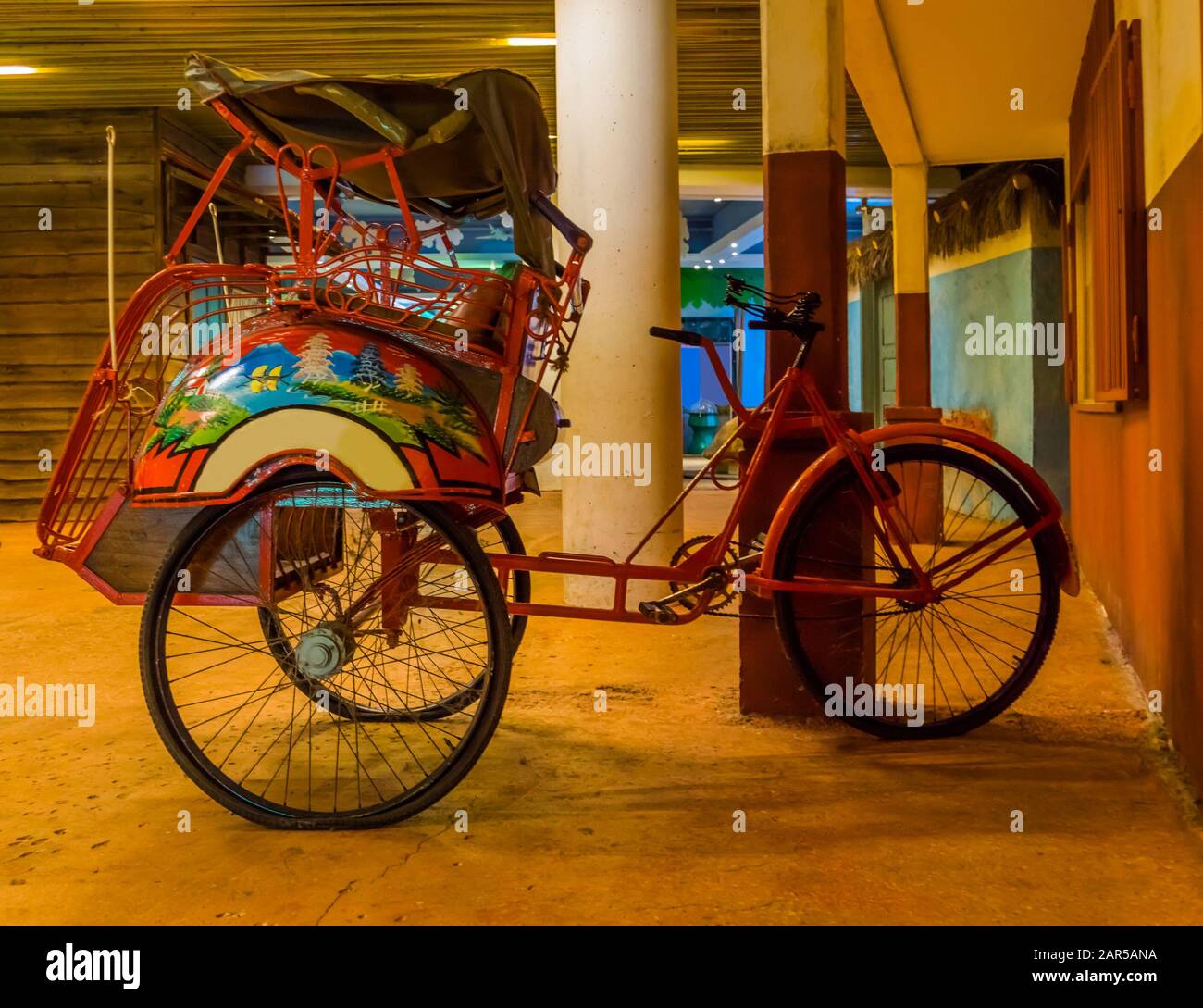 red vintage ricksha, traditional cycle rickshaw, Vintage transportation ...