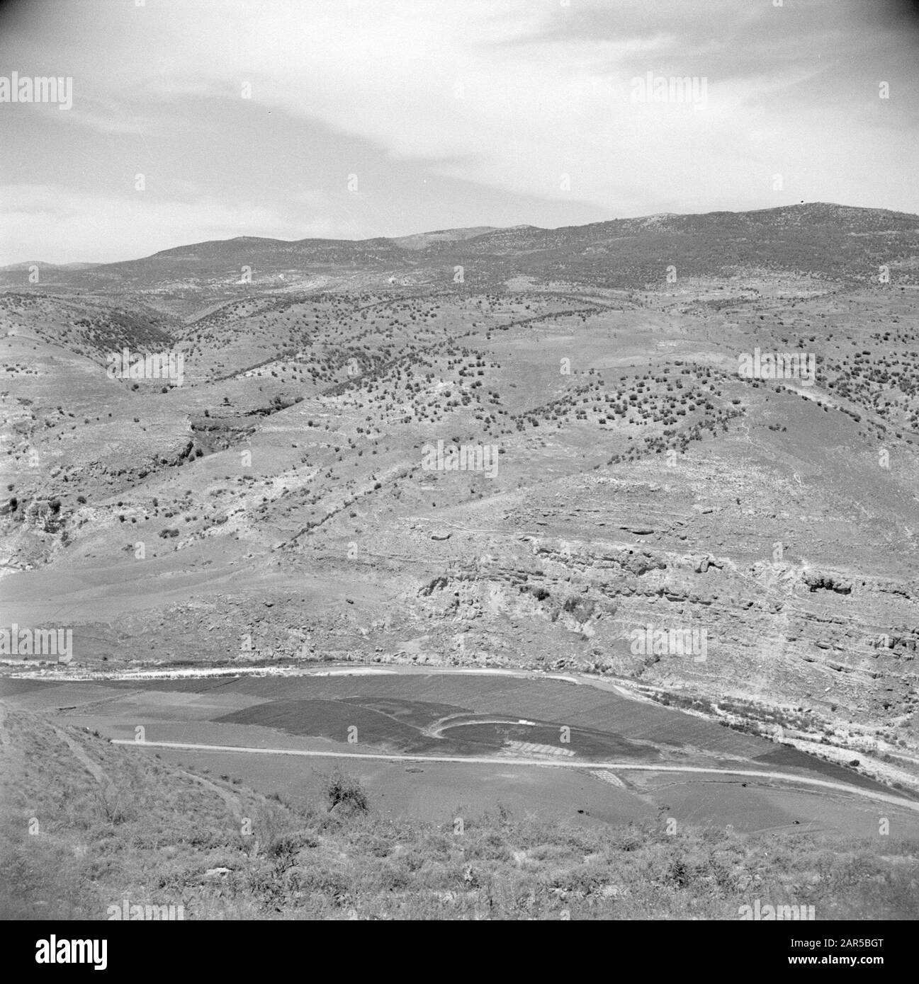 River jabbok hi-res stock photography and images - Alamy