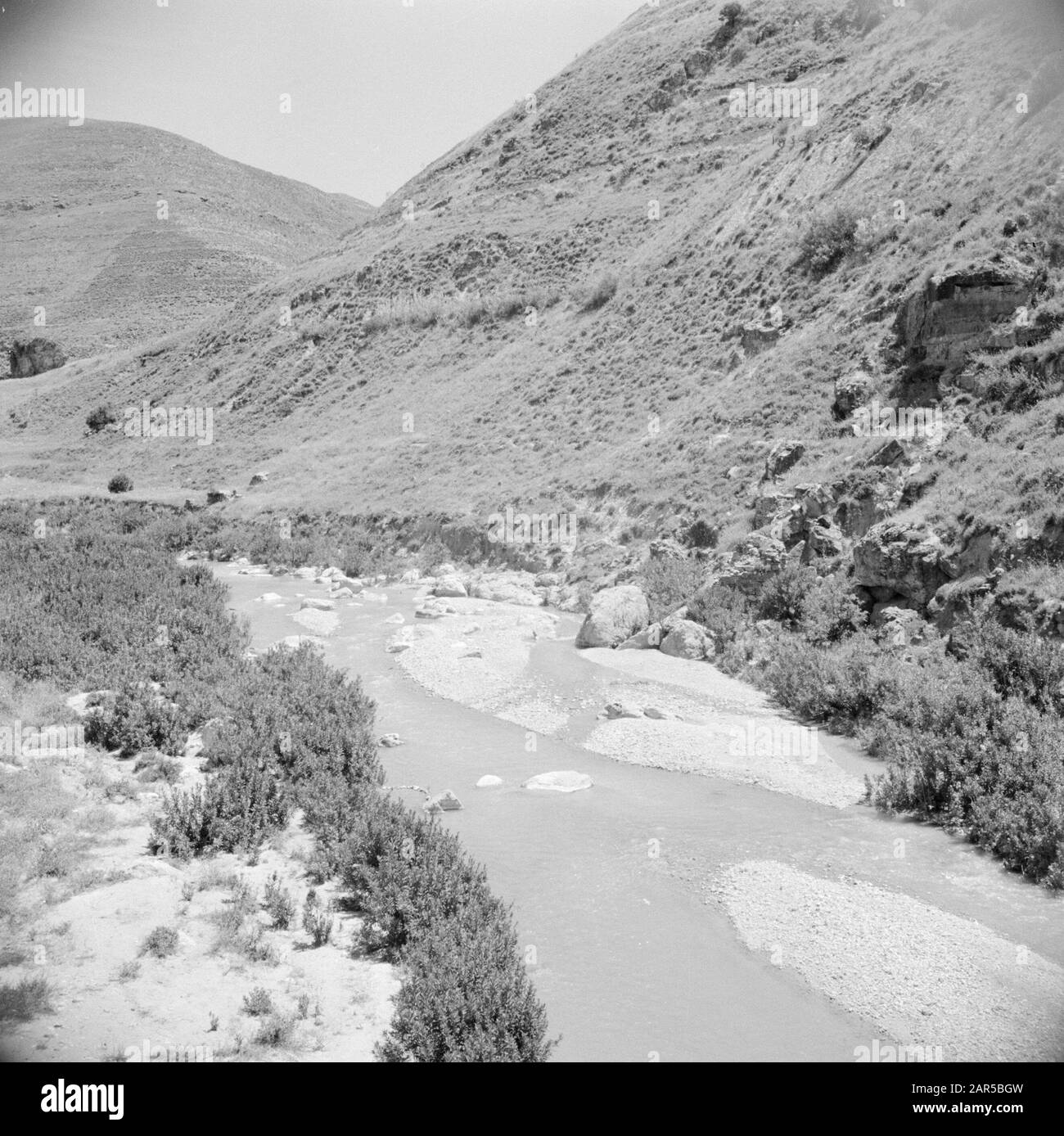 River jabbok hi-res stock photography and images - Alamy