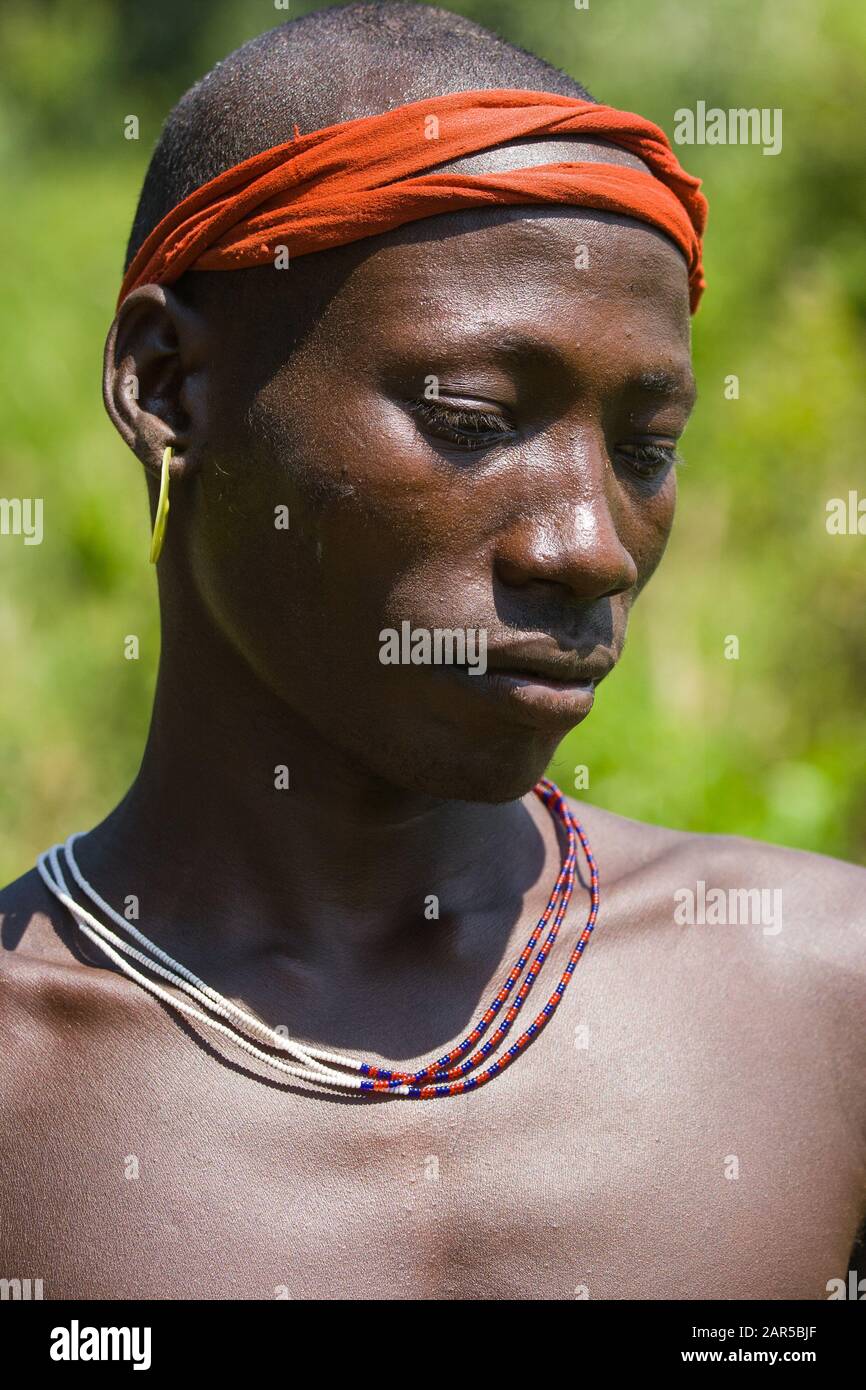 Man Mursi Tribe Scarification Omo High Resolution Stock Photography and ...