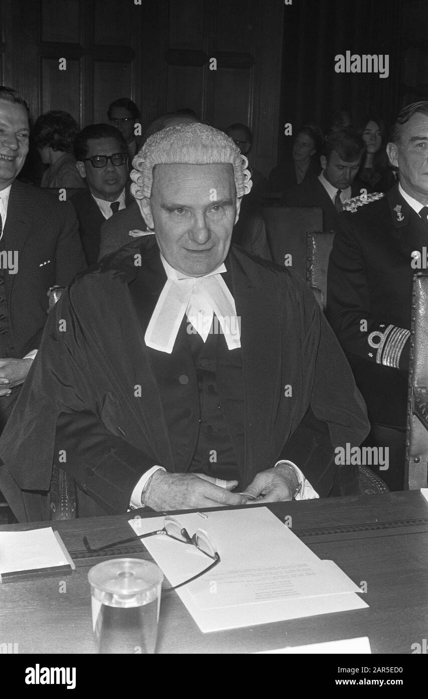 Humphrey waldock o Black and White Stock Photos & Images - Alamy