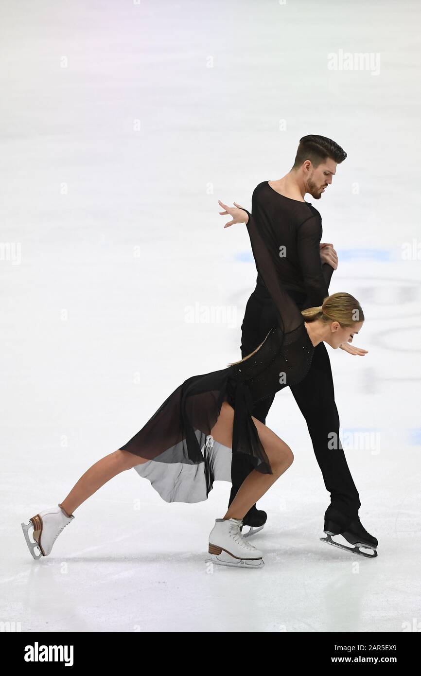 Alexandra STEPANOVA & Ivan BUKIN from Russia, during Dance Free, in Ice ...