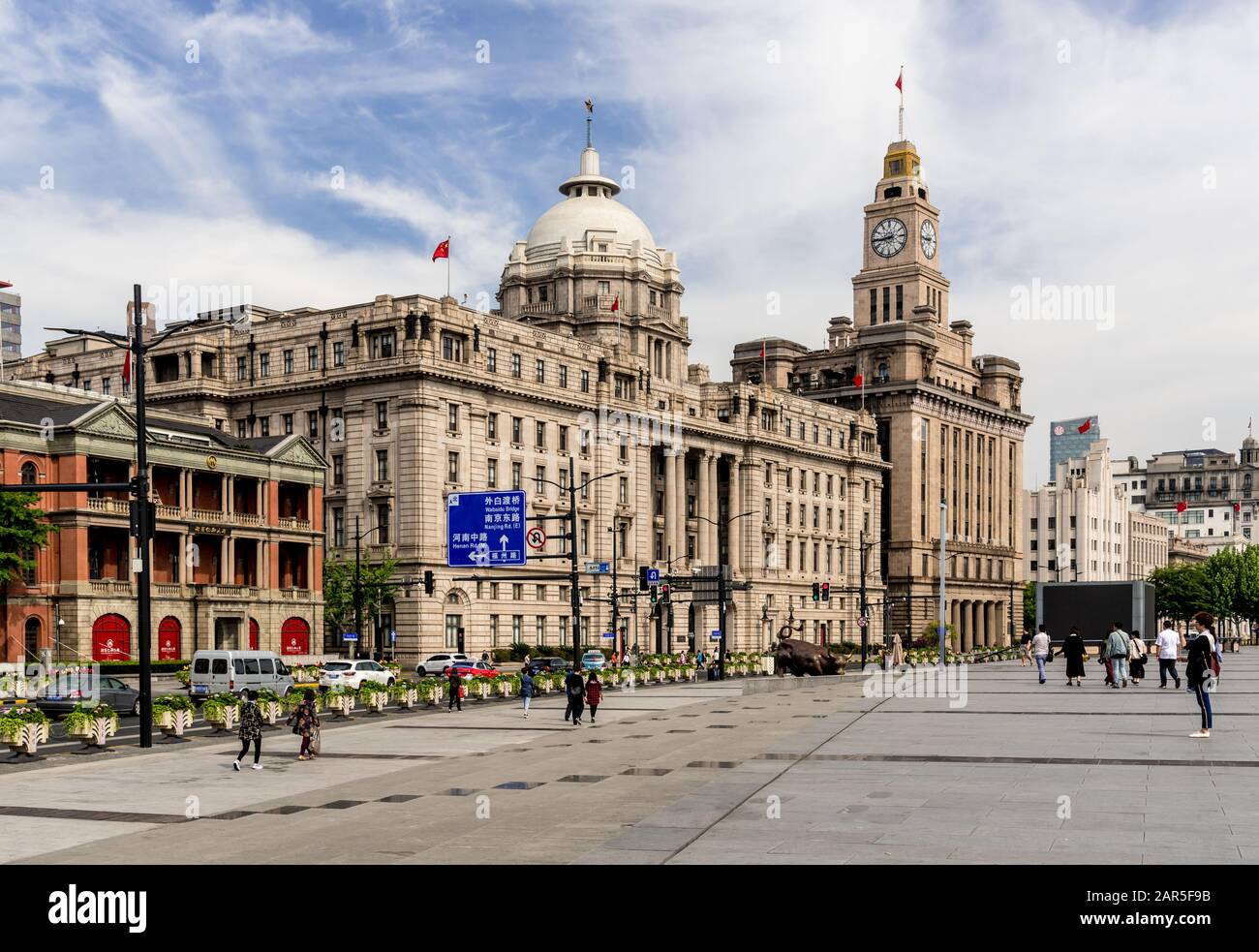 Historic Buildings along 'The Bund', Shanghai Stock Photo - Alamy
