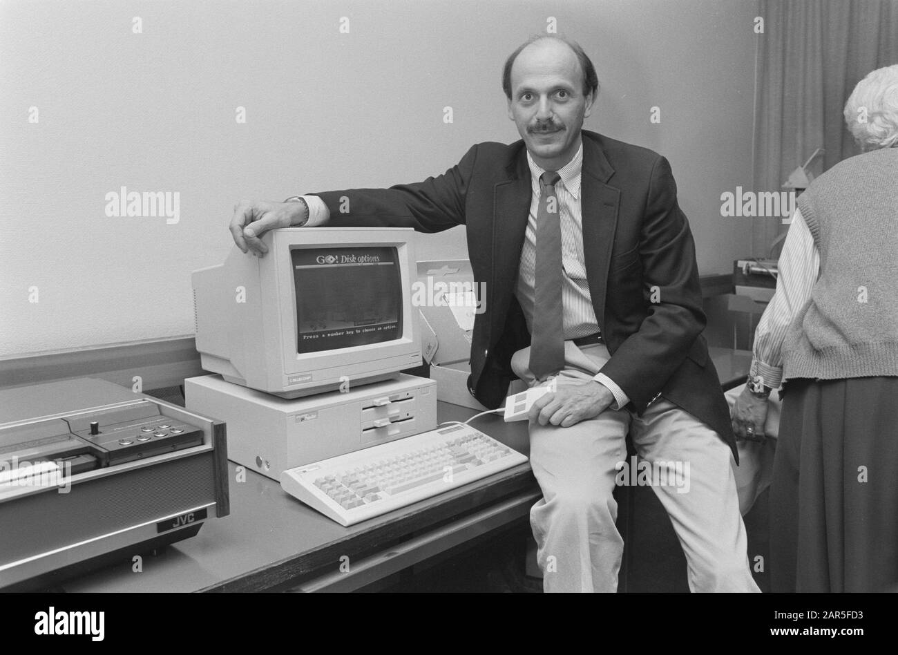 1987 computer Black and White Stock Photos & Images - Alamy