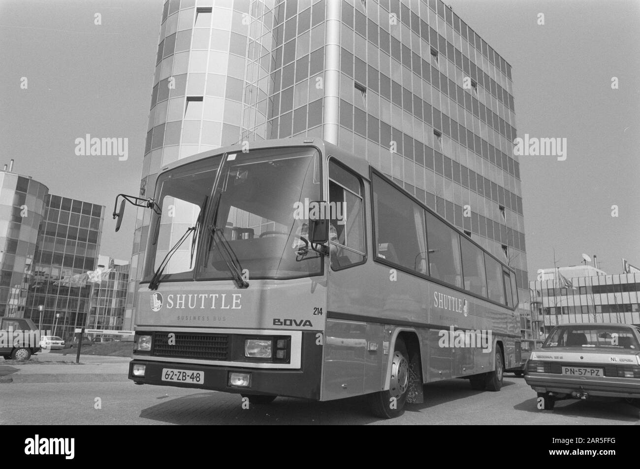 Introduction shuttle bus hi-res stock photography and images - Alamy