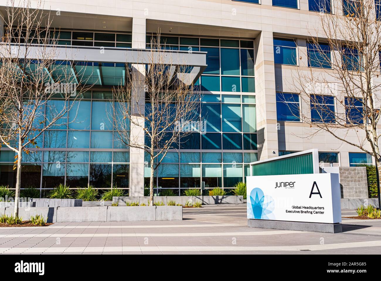 Juniper network hi-res stock photography and images - Alamy