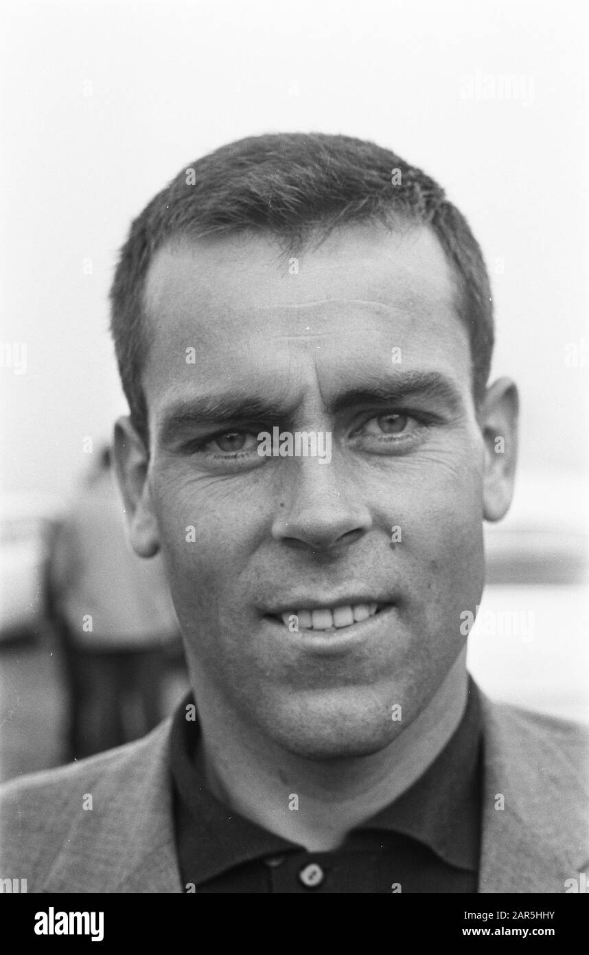 Riders Tour de France Team Jo de Roo Date: 28 June 1967 Keywords ...