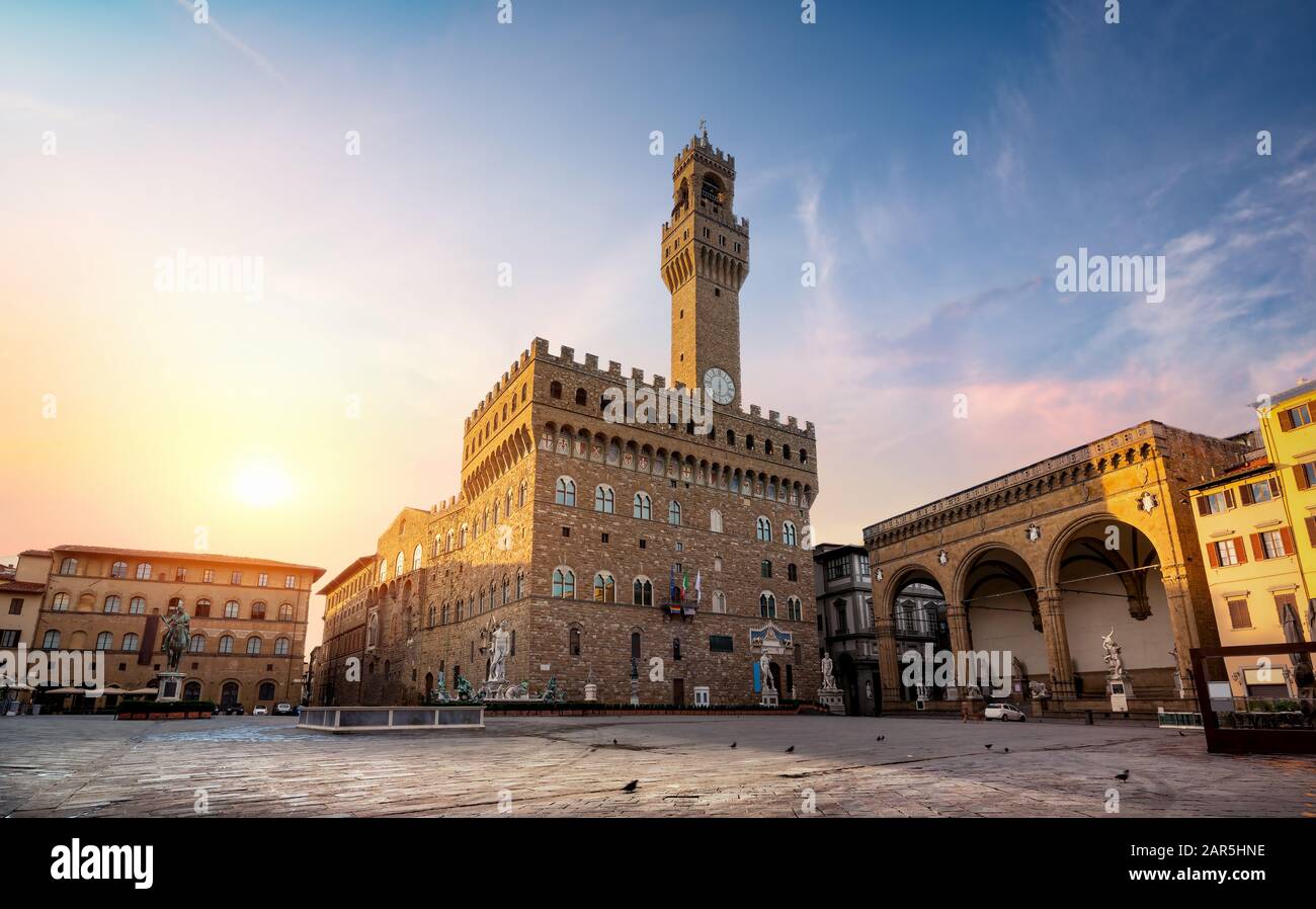 Square of Signoria in Florence at sunrise, Italy Stock Photo - Alamy