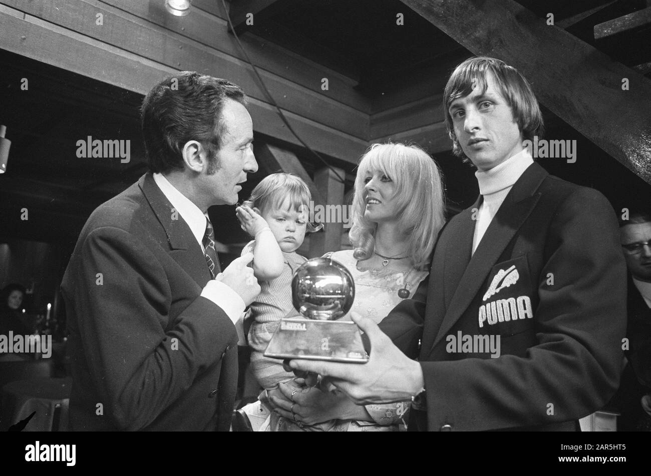 Johan Cruijff gets in Amstelveen Ballon dor (award for European ...