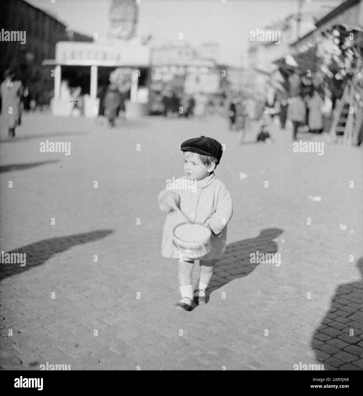 Rome: Visit to the city Boy with a drum at the Christmas market in ...
