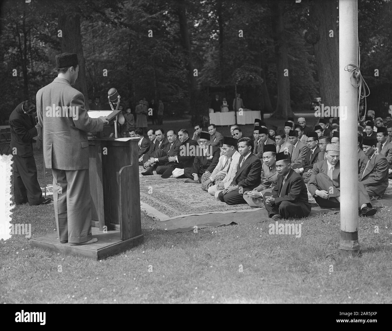 Islamic party hi-res stock photography and images - Alamy