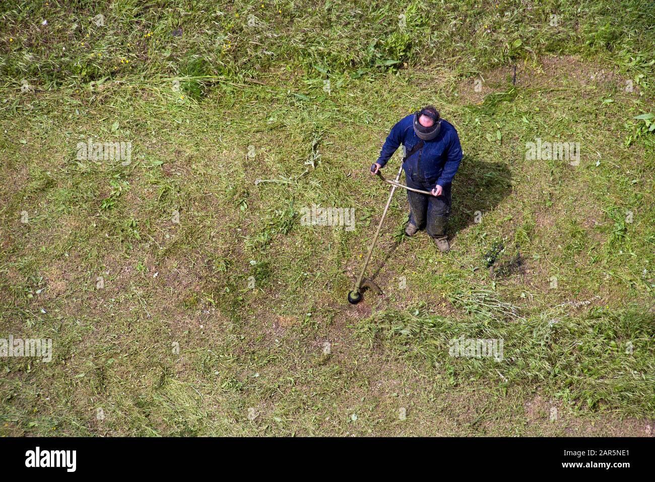 Mower trimmer hi-res stock photography and images - Alamy
