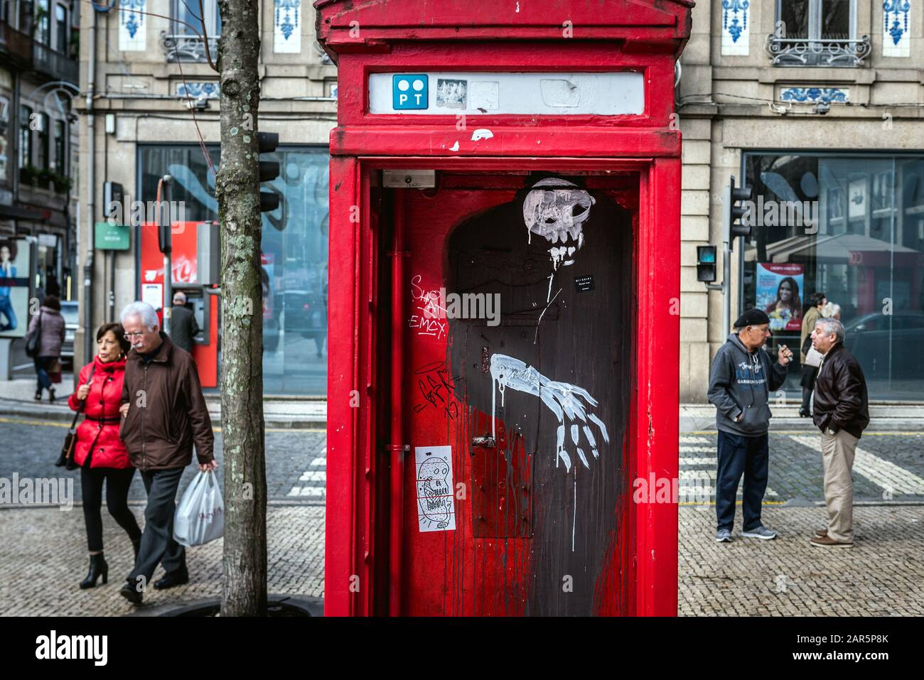 Graffiti phone booth hi-res stock photography and images - Alamy