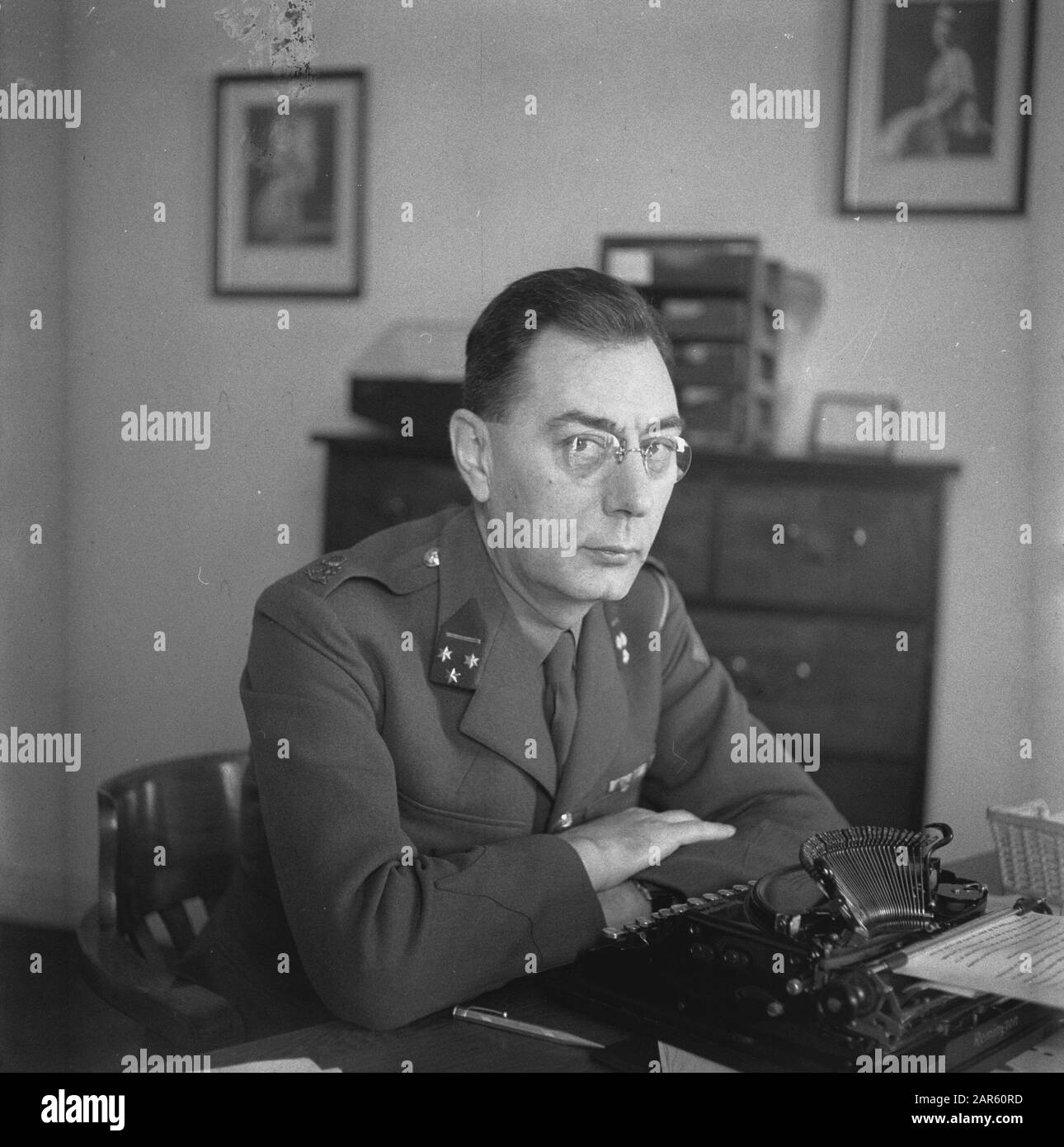 Mourer hi-res stock photography and images - Alamy