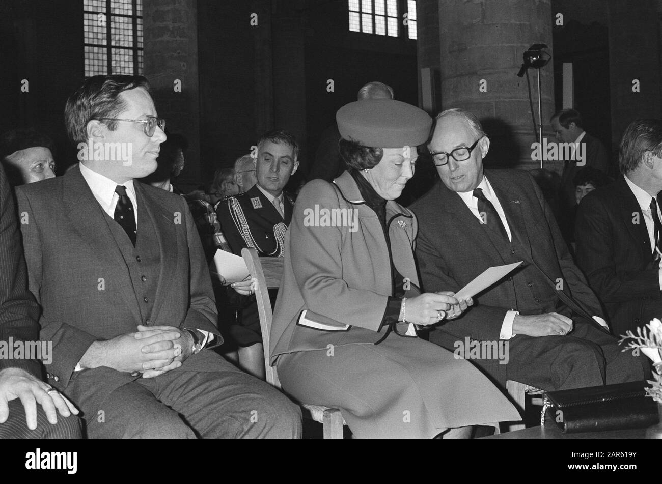 Commemoration university resistance hi-res stock photography and images ...