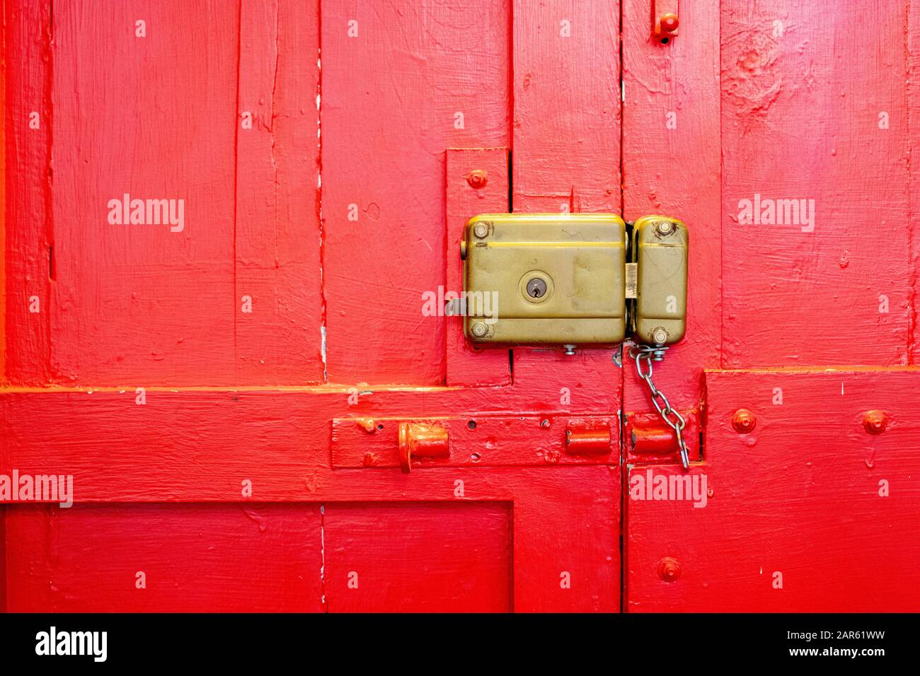 Old style gate lock hi-res stock photography and images - Alamy