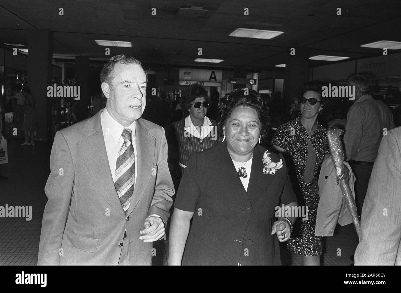 Maori queen dame te atairangikaahu Black and White Stock Photos ...