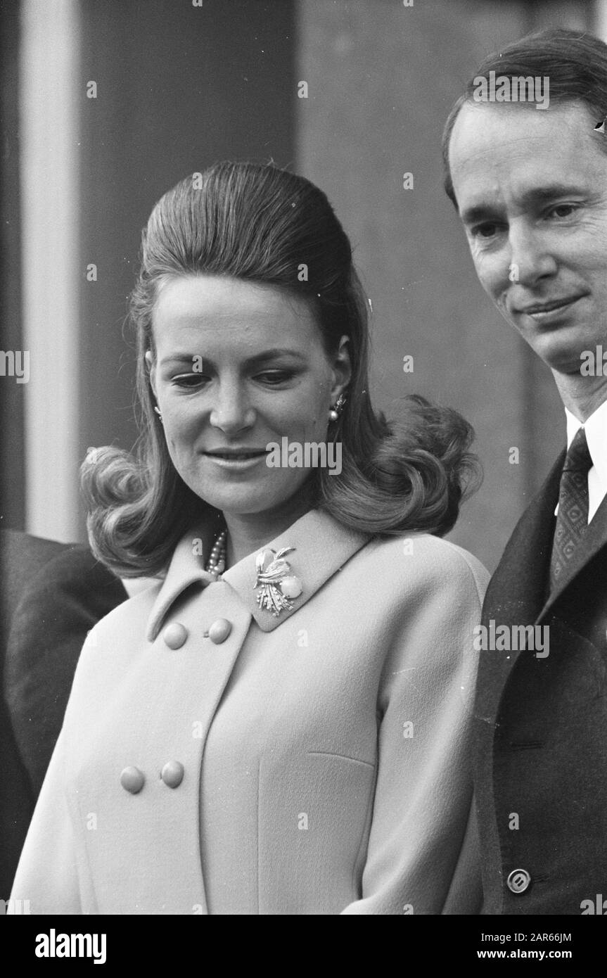 Queen's Day. Princess Irene on the board Date: 30 April 1968 Keywords ...